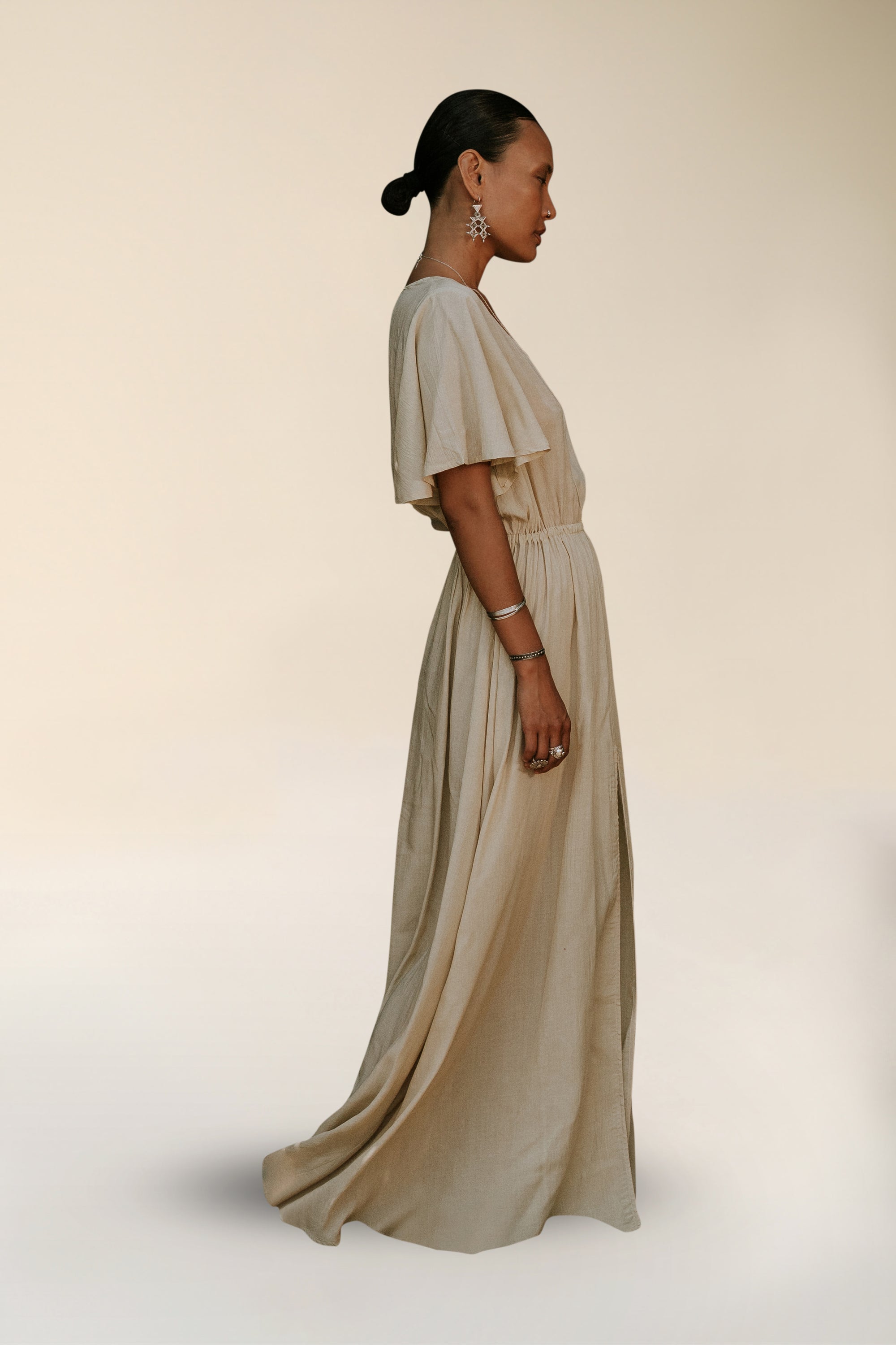 Cream Bell Sleeve Maxi Dress I FARA BOUTIQUE - FARABOUTIQUE