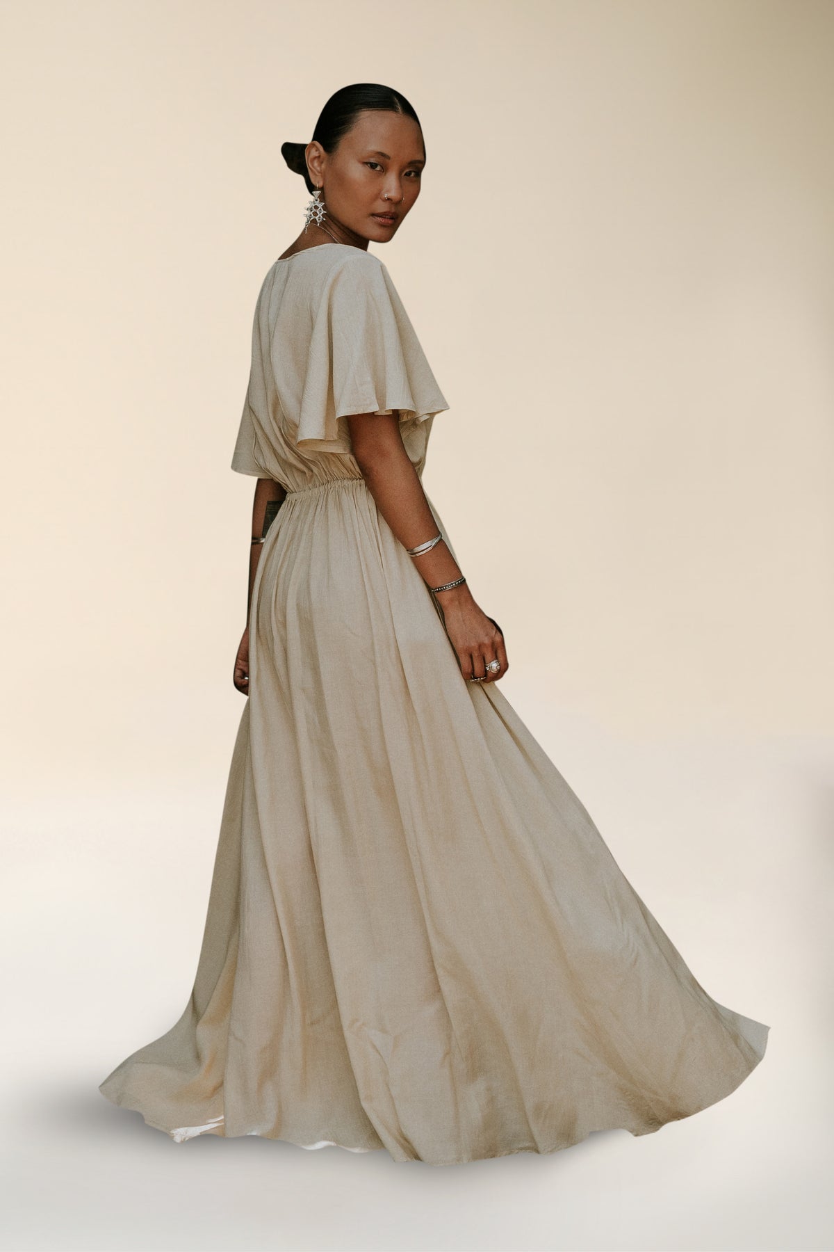 Cream Bell Sleeve Maxi Dress I FARA BOUTIQUE - FARABOUTIQUE